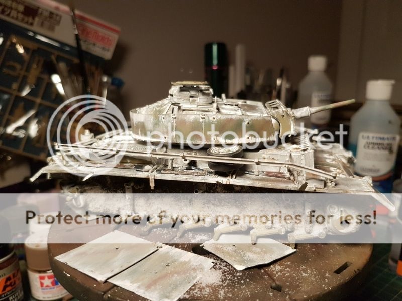 Pz.Bef.Wg III Ausf.J w/schurzen Dragon 6570 - Page 1 - International ...