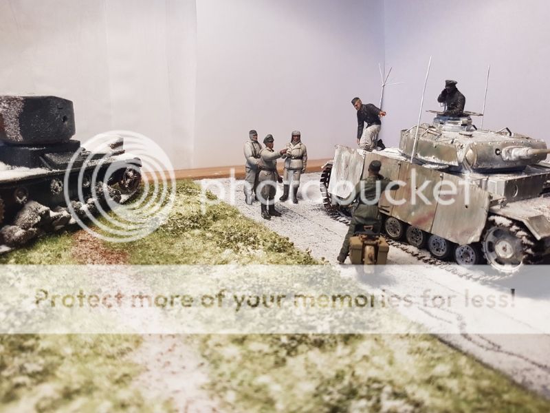 Pz.Bef.Wg III Ausf.J w/schurzen Dragon 6570 - Page 1 - International ...